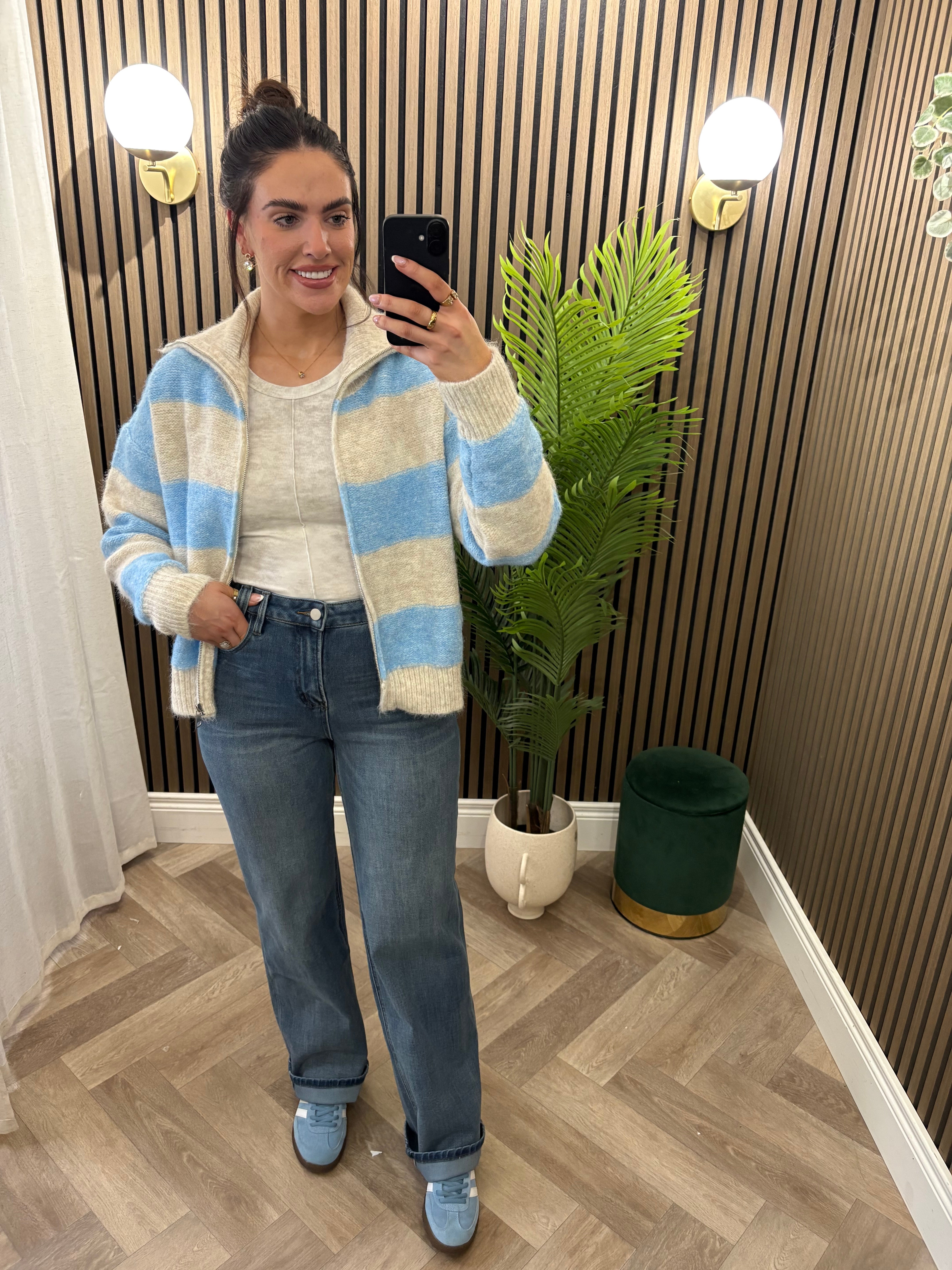 Lorena Slim Wide Leg Jeans Denim – Stable Lane Boutique